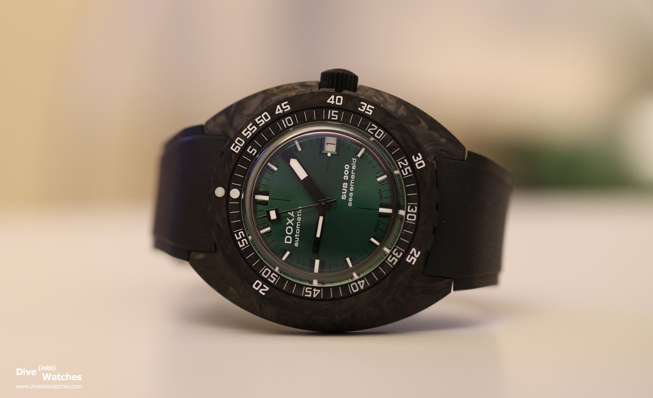 Neue Uhr: Doxa SUB 300 Carbon Sea Emerald